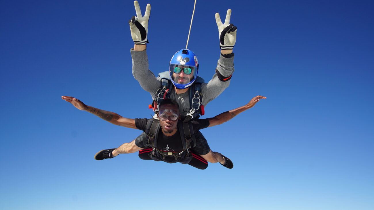 Tandem Skydiving "Bucket List Adventure" - UK Parachuting